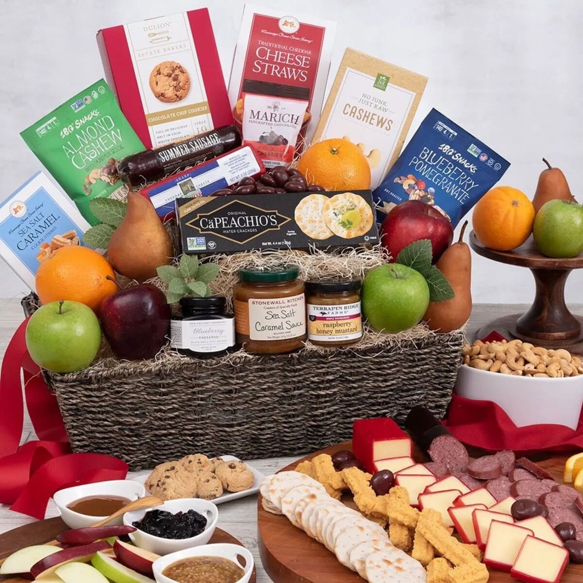 15 Healthy Gift Baskets to Keep Your New Year’s Resolutions - Love ...